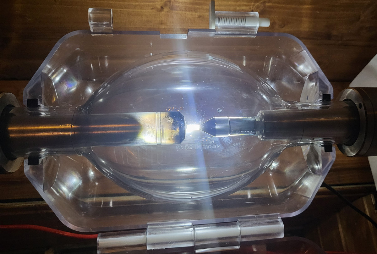 IMAX Xenon-Lampe als Tischlampe fürs Heimkino | Cine4home.de